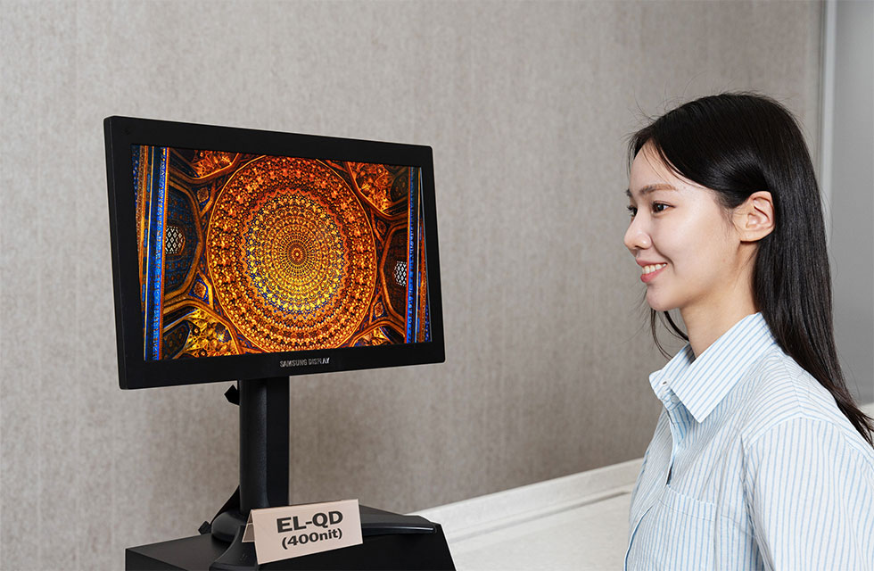 Samsung Display unveils enhanced EL-QD and RGB OLED on Silicon (OLEDoS) at SID Display Week 2025