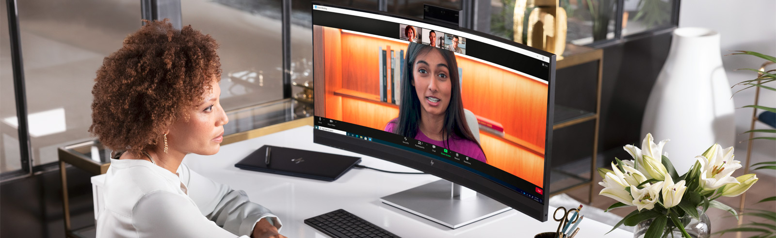 HP E34m, E27m, and E24m Conferencing Monitors are unveiled at CES 2022 ...